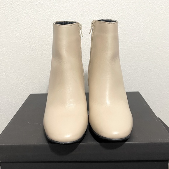 Rizzoli | Shoes | Rizzoli Made In Romania Squaretoe Boots Leather ...